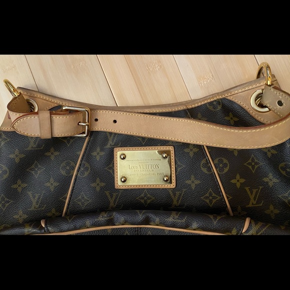 Louis Vuitton | Bags | Louis Vuitton Galliera Gm Monogram Shoulder Bag ...